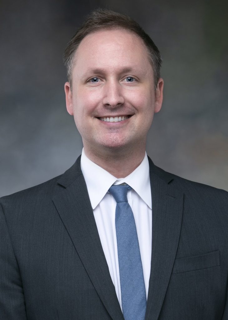 Dr. Garrett Lowe Edmonds WA, Edmonds Oral & Facial Surgery